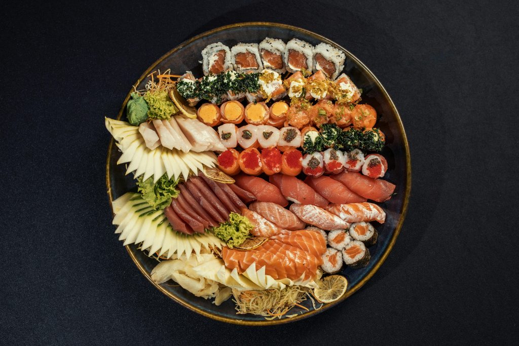 Sự Khác Biệt Giữa Sashimi Và Sushi - Haluan Vietnam